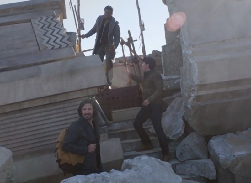 La Brea Review The Fog and The Heist Means Yikes! - WormholeRiders News ...